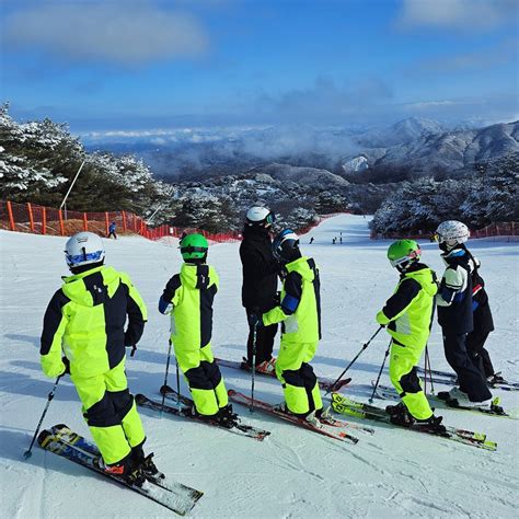 클럽나인 겨울방학 시즌강습 멋진 설경에 화창한 날 비발디파크 소노벨비발디파크 스키 보드