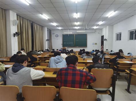 数学学院四六级模拟考试圆满结束 太原理工大学数学学院