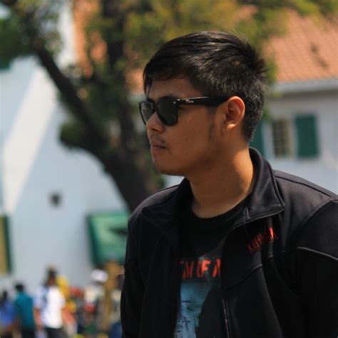 Indra Pradana Web Programmer Freelance Linkedin