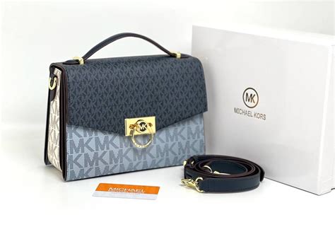 Сумка женская кросс-боди Michael Kors купить на OZON по низкой цене ...
