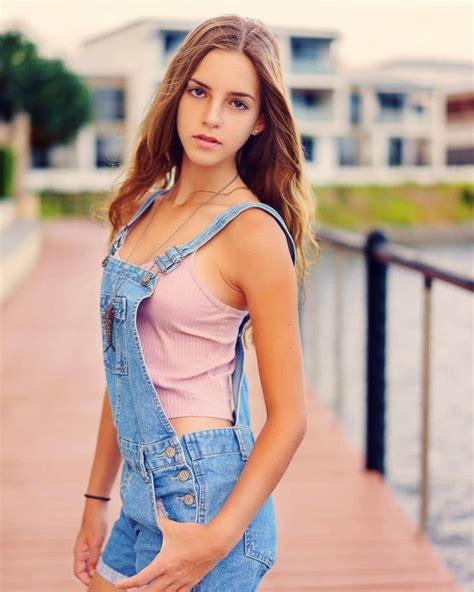 Model Emily Feld S Age Height Measurements Family Wiki Bio Biography Tribune