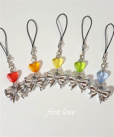 설렘 메탈 리본 비즈 하트 폰줄 폰스트랩 키링 책갈피 군번줄 하트 부착 고리 핸드폰 휴대폰 실버 북마크 키홀더 열쇠고리 스트랩