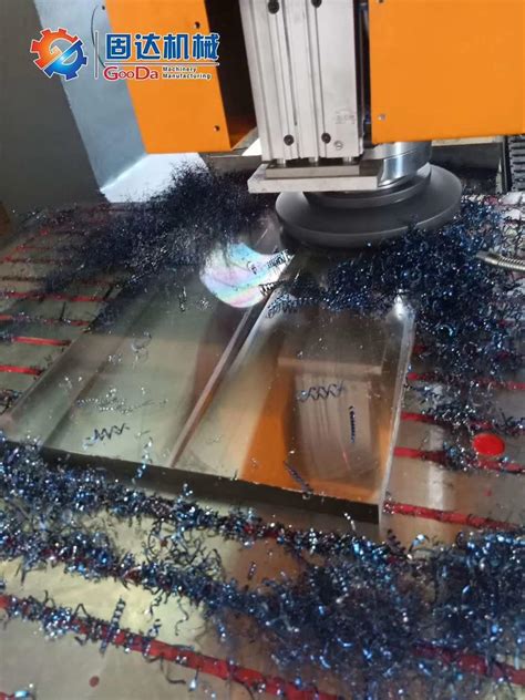 Cnc Vertical Milling Machine With Two Nitrogen Counterweight And Linear Control System