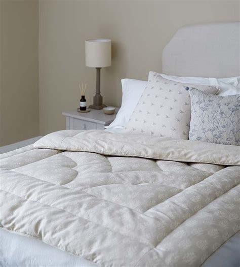 Eiderdown Quilt And Hand Made Eiderdowns The Dormy House