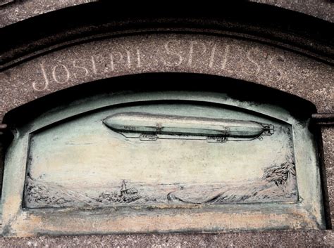 Tombe De Joseph Spiess Son Dirigeable Cimetières Cimetière Du Père Lachaise 20ème
