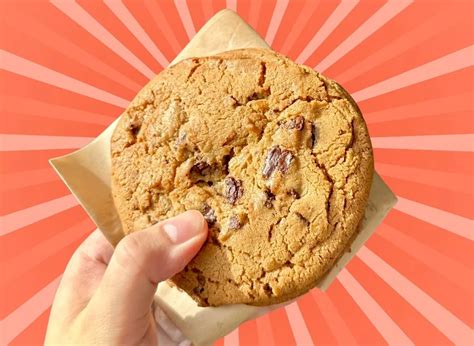 I Tried Costcos Viral New Chocolate Chip Cookie And It Was Nearly Perfect Malaysia I Tried Costcos Viral New Chocolate Chip Cookie And It Was Nearly Perfect Malaysia
