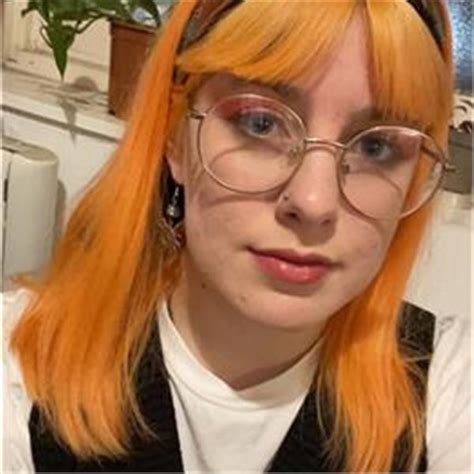 Art Tutor Providing Beginner Drawing Lessons Classes Of Drawing Online