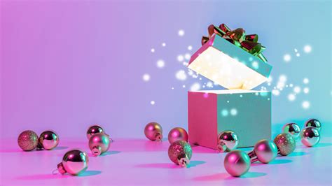 네온 메리 크리스마스 겨울 배경 빛나는 조명 최소한의 나무와 함께 Xmas 선물 상자를 엽니 다 네온 추상그라데이션 배경에 휴일 장식 Bauble 공 새해 배너 갈란드