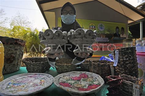 Education Of Waste Utilization Antara Foto