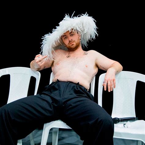 🔞 (+18) GOSTOSO! 10 fotos do Sam Smith sem camisa e de cueca! Sam Smith ...