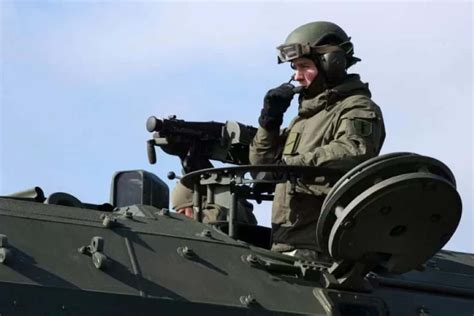 4 АМЕРИЧКА ПОГИНУЛА У М88 Hercules КОЈИ ЈЕ ПОТОНУО У МОЧВАРИ ТОКОМ ВЕЖБЕ