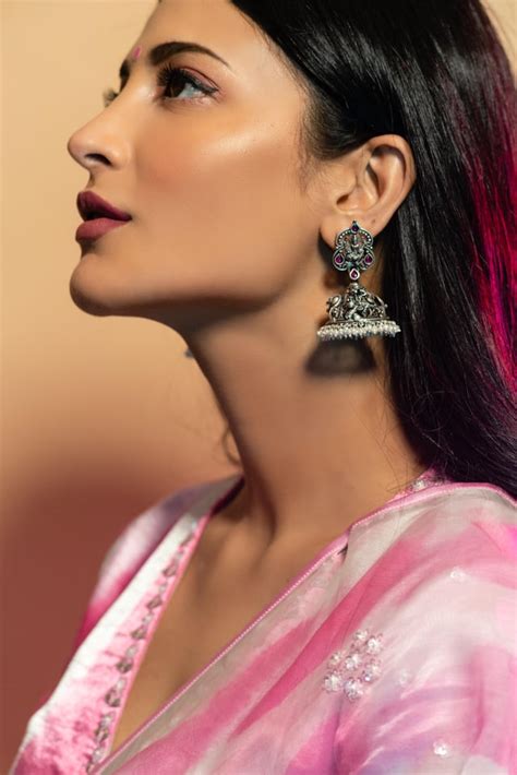 Shruti Hassan Ruhdwallpaper