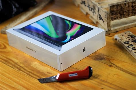 Putu Adi Bekerja Berkarya