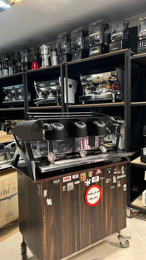 دستگاه اسپرسو ساز صنعتی دست دوم سن رمو F18 Sb سه گروپ