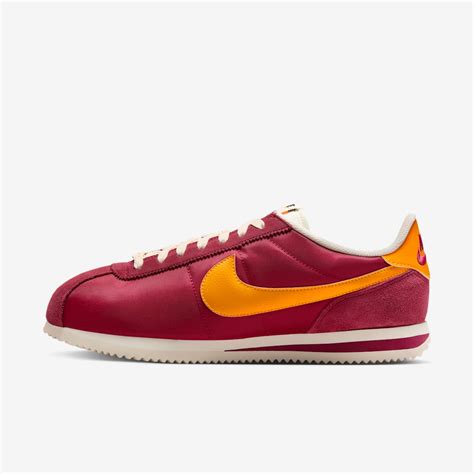Red Nike Za