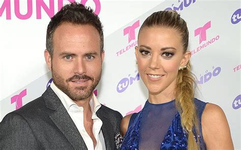 Fernanda Castillo Y Erik Hayser ¿habrá Boda Video