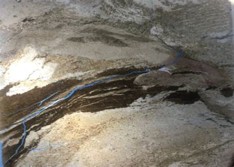Microstructure Of Laminas And Beddings A Fracture Networks Formed By