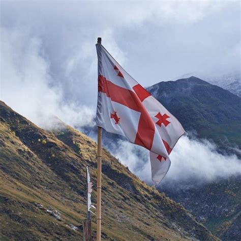 🇵🇰🇮🇳 ამ წუთებში პაკისტანის შეიარაღებულმა ძალებმა ცეცხლი გაუხსნეს ინდოეთის ქალაქ შრინაგარს