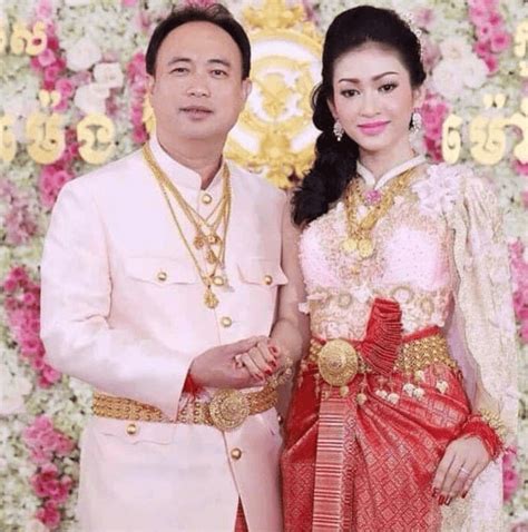 ពិតជាឧត្តមស្វាមីមែន ថ្ងៃបុណ្យនៃក្តីស្រលាញ់ អ្នកឧកញ៉ា គិតម៉េង បង្ហោះសារបែបនេះជូនដល់