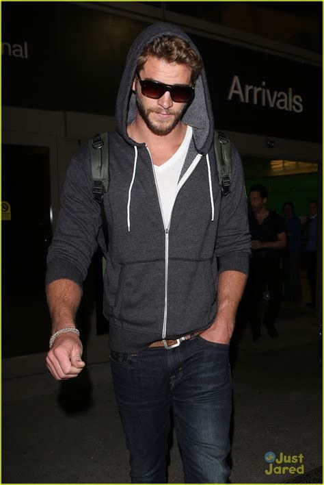 Liam Hemsworth Bearded Lax Arrival Photo 547065 Photo Gallery