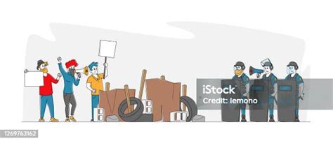 바리케이드 파업 또는 시위에 항의하는 사람들 깃발과 표지판 이달린 캐릭터 집회에서 경찰 경찰관에 대한 스톡 벡터 아트 및 기타