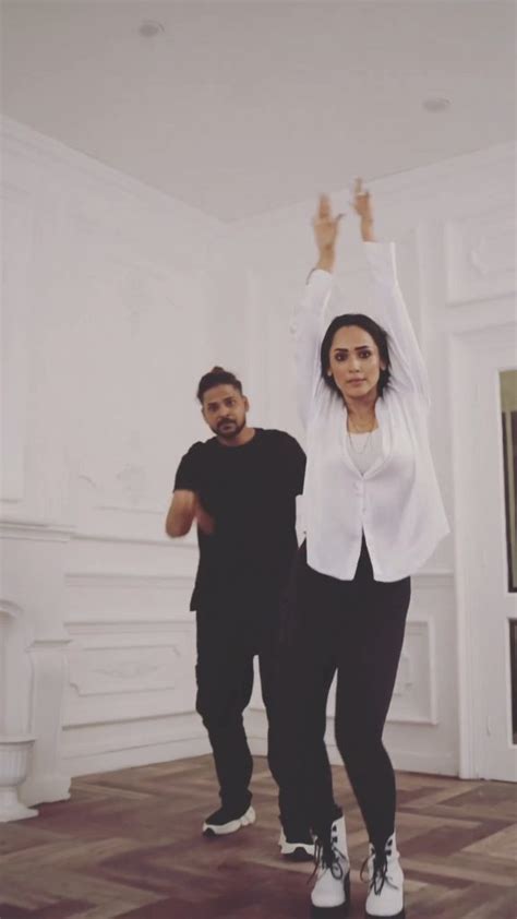 Faryal Mehmood Gives A Fiery Dance Performance Reviewitpk