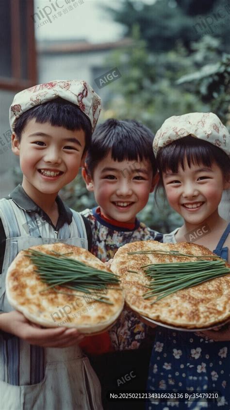 Ai创作图塔塔尔族男孩女孩 乌孜别克族男孩 撒拉族男孩女孩 哈萨克族男孩女孩 塔吉克族男孩女孩 柯尔克孜族男孩 塔塔尔族男孩人物 传统制作锅巴