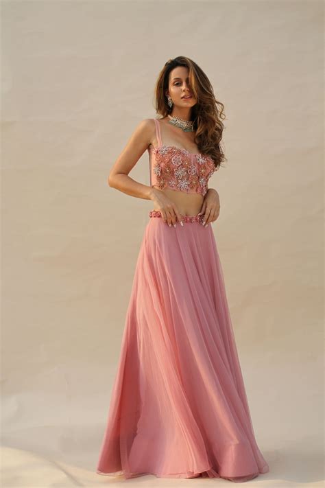 Diamant Peony Set Netri Aggarwal Label