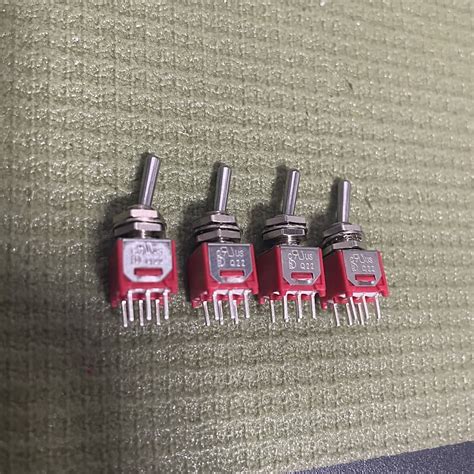 Unknown X DPDT Sub Mini On On Way Toggle Switch For PCB Reverb