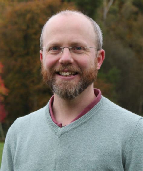 Reversible Ferroelectric Polarisation Breakthrough In Optical Switching Of Ferroelectric