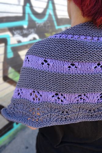 Ravelry Step By Step Pattern By Red And The Wolf Designs