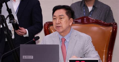 김기현 민주당 41 지지 받은 국힘 해산 집단 광기·광란의 칼춤