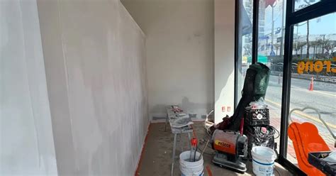 사장님께서 아주 친절하시고 작업도 꼼꼼하게 해주십니다 새벽부터 일찍와서 깔끔하게 작업해주신 사장님께 감사드립니다 항상 안전하고 행복하게 지내시길 바라겠습니다 숨고 숨은고수