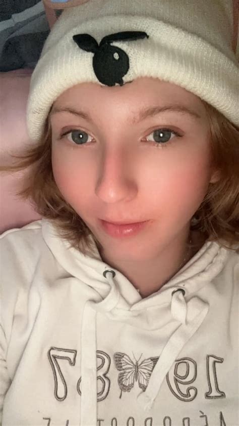 Would You Suck My Clit 🙈 Rtraps