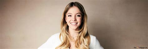 Cute Smiling Sydney Sweeney American Actress 4k Preuzimanje Pozadine