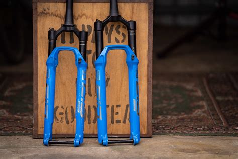 RockShox SID SL 2021 Review | The Lightest Fork We've Ever Tested