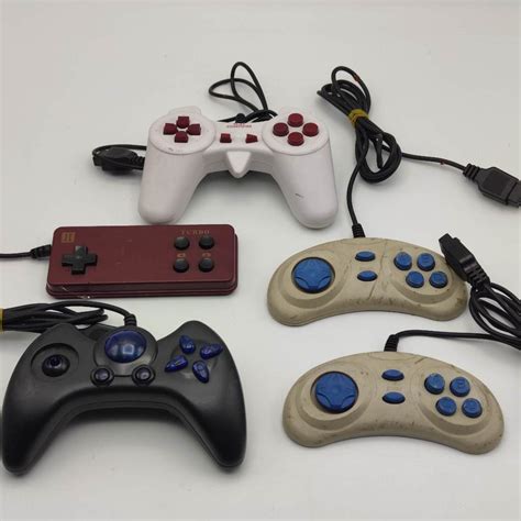 Famicom 9 Pin จอย 9 เข็ม รวม 5 ตัว Junk เทสแล้วเสียทั้งหมด สำหรับ