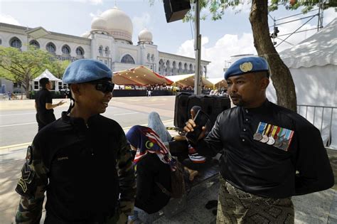 Teenager In Malbatt Uniform Turns Heads At Parade Rehearsal Scoop