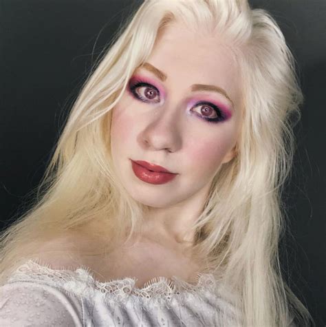 Albino Eye Purple