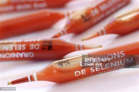 Selen Photos And Premium High Res Pictures Getty Images