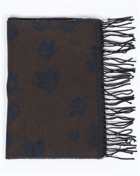 ДВУЛИЦЕВ ШАЛ С ФЛОРАЛНИ МОТИВИ В КАФЯВО И ТЪМНО СИНЬО