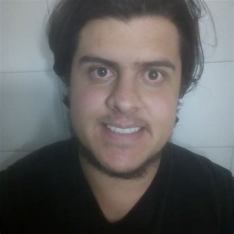 Juan Manuel Bogotá Bioingeniero da clases de programación machine
