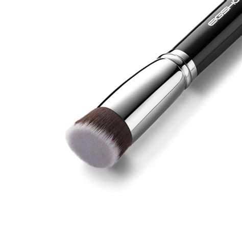 Eigshow Angled Foundation Brush F624 Karoutexpress