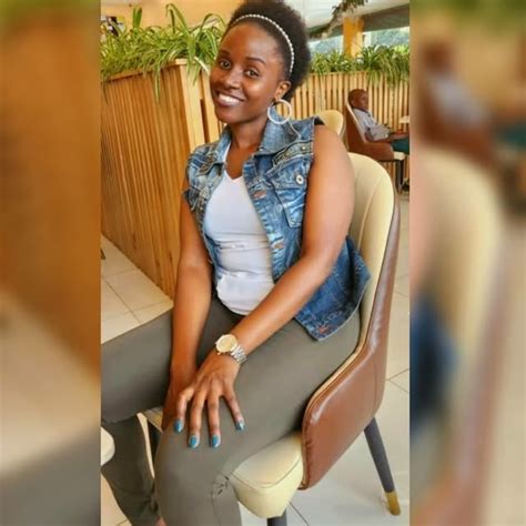 Claire Klaire 256 On Threads