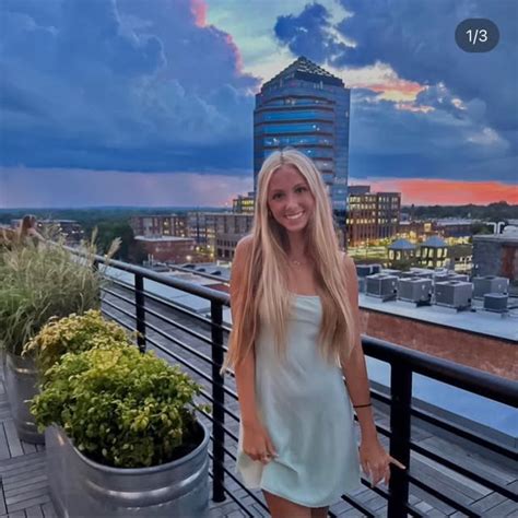 Aislynn Barnes Aislynn Barnes On Threads