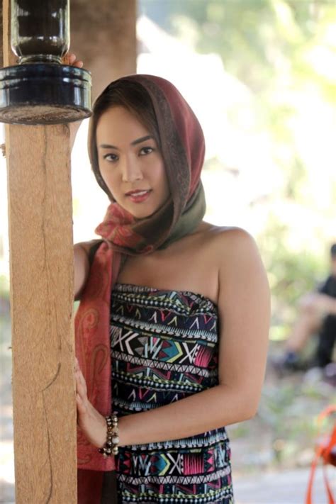 Ayanna Misola Janelle Tee To Serve Hot Treats In Putahe Tempo