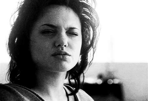 Гифка анджелина джоли черно белый джиа гиф картинка скачать