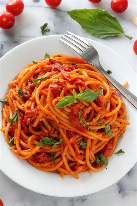 One Pan Tomato Basil Pasta Recipe