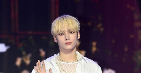 투바투 휴닝카이 카리스마 손인사 [포토]