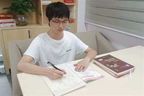 【校友风采】赞!在校期间他5次拿下数学建模国家级奖项! 东莞理工学院校友会 【校友风采】赞!在校期间他5次拿下数学建模国家级奖项! 东莞理工学院校友会